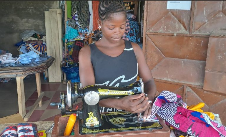 From despair to hope: Hilda Azusiyine’s journey of resilience and renewal – BasicNeeds Ghana